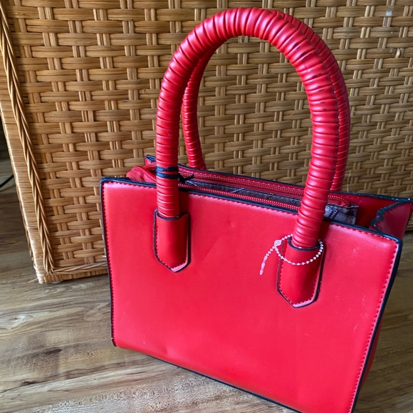 La Terre Fashion | Bags | Nwt Red Small Tote Bag | Poshmark